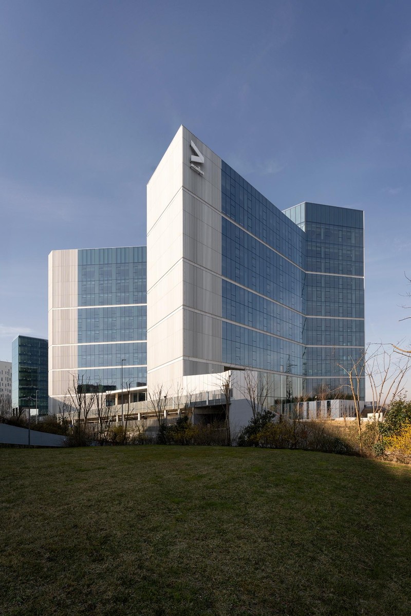 Assago (Mi), Park Associati completa la nuova sede di Accenture per ...
