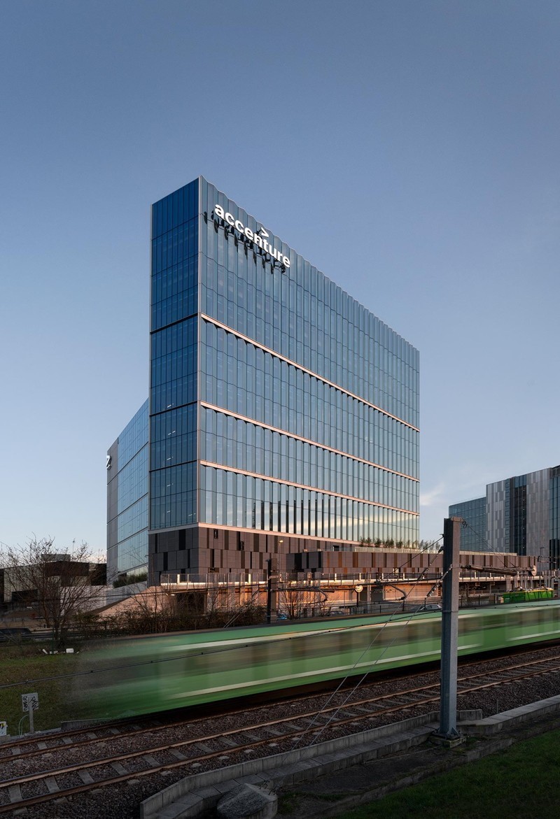 Assago (Mi), Park Associati completa la nuova sede di Accenture per ...